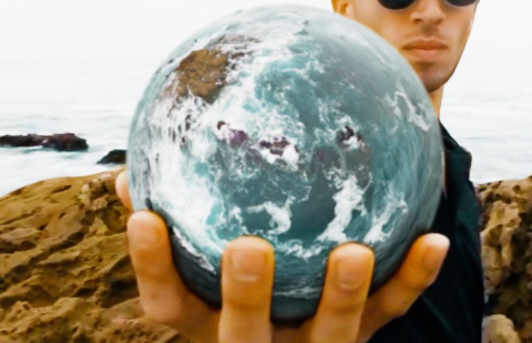 ARTISTS LOCKED DOWN – ARI FARAROOY – Visual Fodder – Global visual arts platform